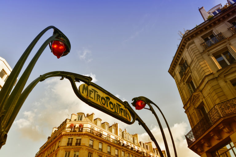 5 Must-See Attractions Encapsulate the Quintessential Paris Experience ...