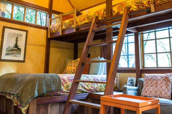 Treehouse Hotel? Top 15 Magical Treehouse Around The World You Can Rent ...