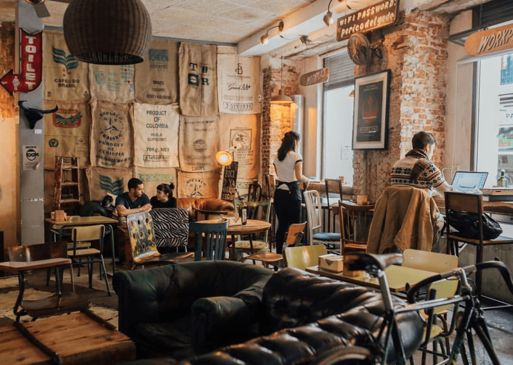 Finest Madrid Cafés: Our Freshly Brewed Selections - TravelOn!