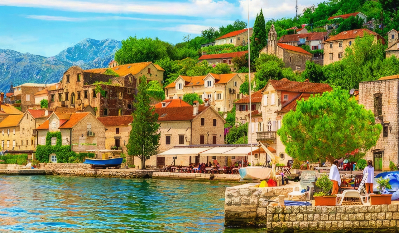 Several Travelers Out Thousands Of Dollars As A Luxury Vacation Company ...