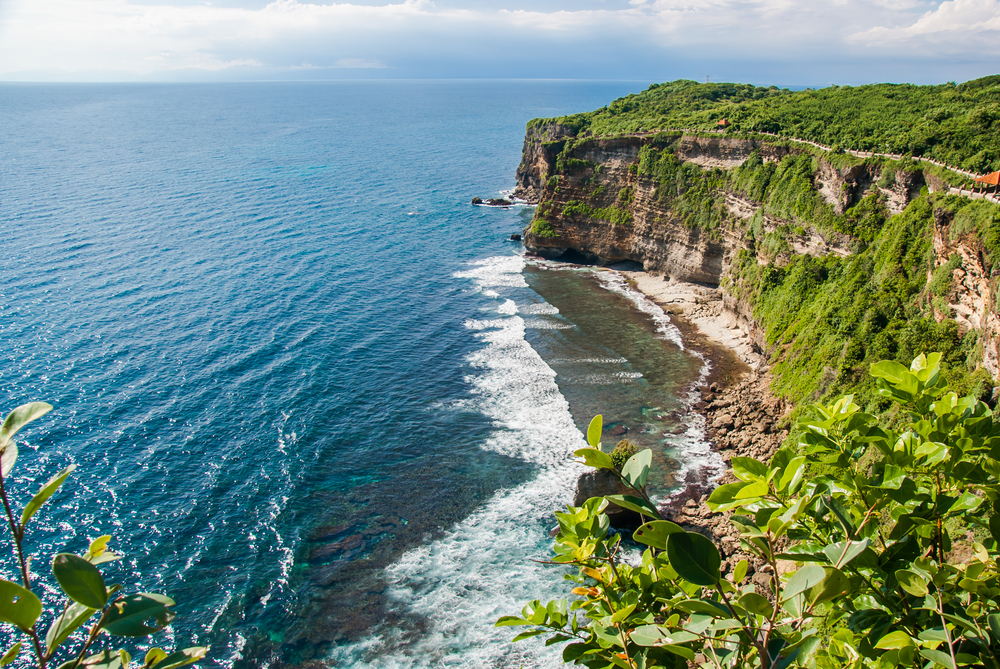 Best Surf Destinations for Advanced Surfers - TravelOn!